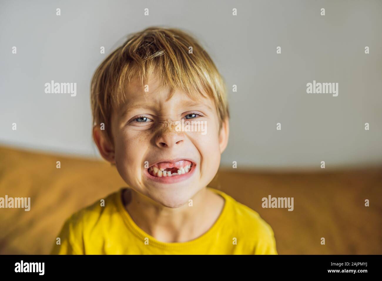 Lost child point hi-res stock photography and images - Alamy