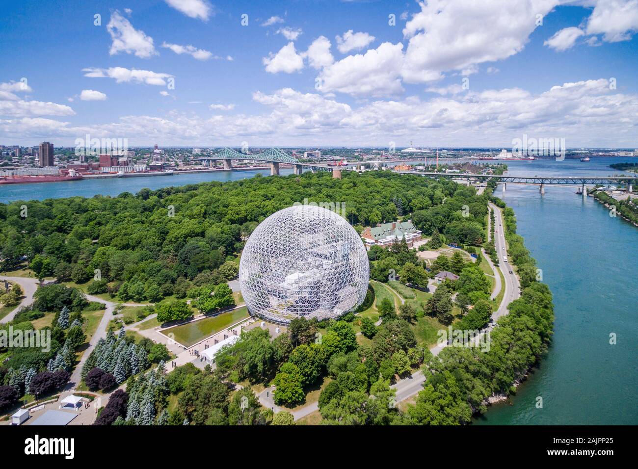 Montreal landscape hi-res stock photography and images - Alamy