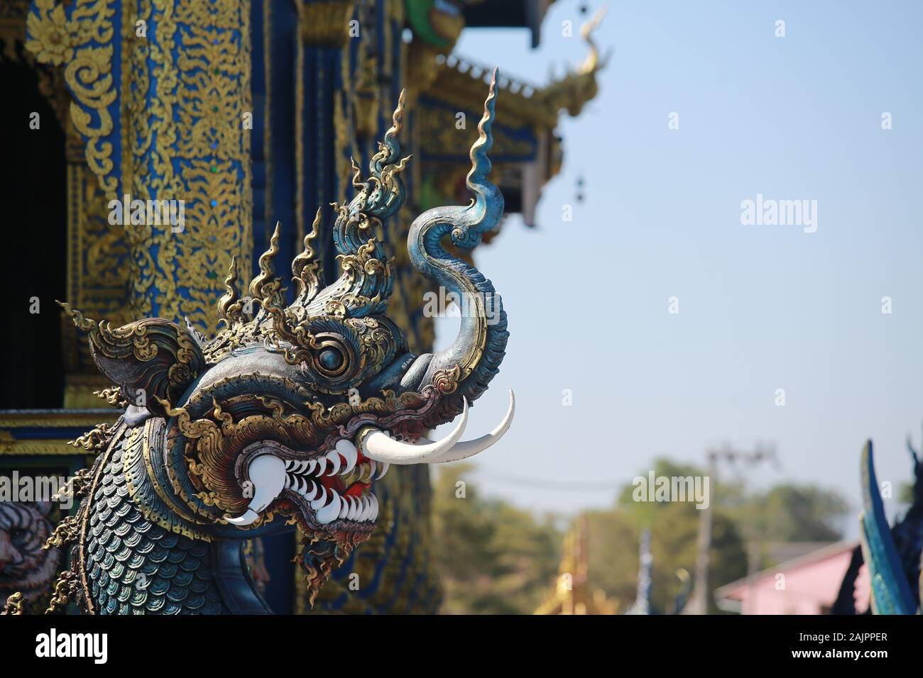 Wat Rong Seur Ten (Blue Temple Stock Photo - Alamy
