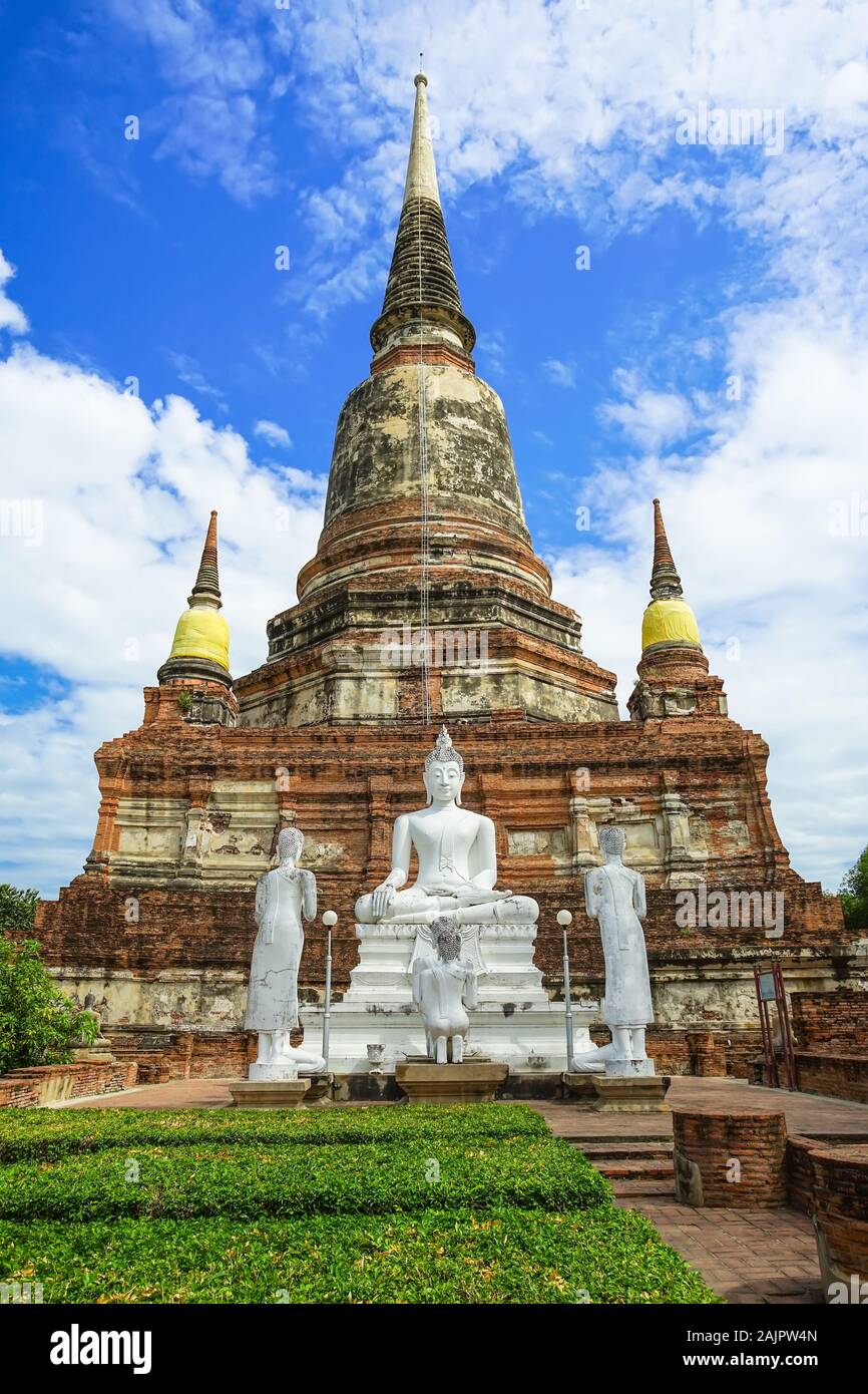 Beautiful scene of Wat Yai Chai Mongkhon (or Mongkhol), Ayuthaya ...