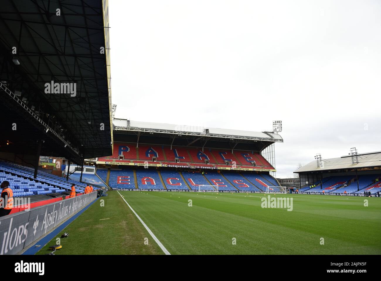 Selhurst park stadium hi-res stock photography and images - Alamy