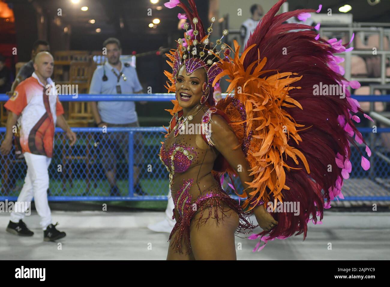 Rio de Janeiro, Brazil, February 9, 2018. Parade of samba schools ...