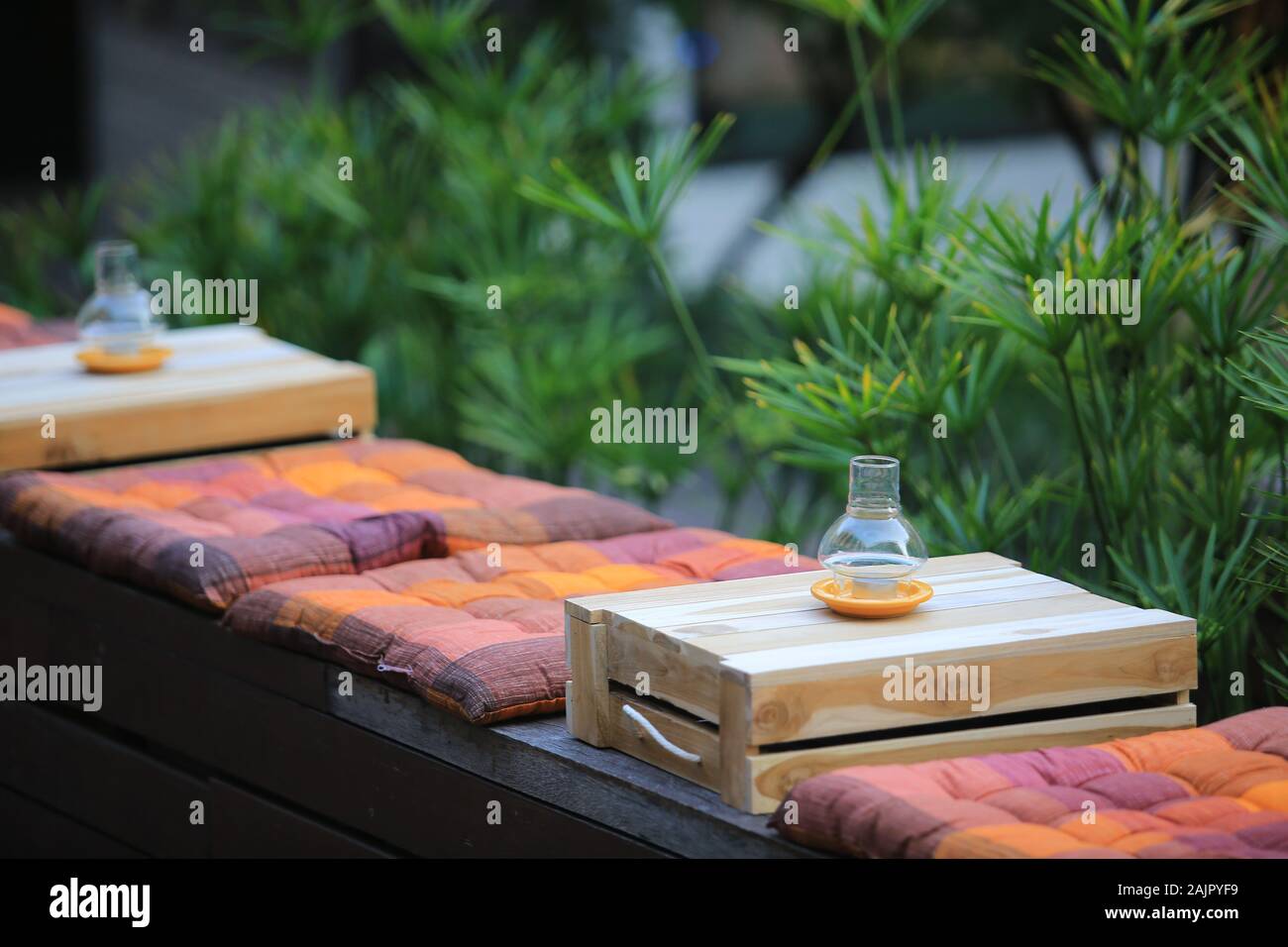 Outdoor massage table hi-res stock photography and images - Alamy