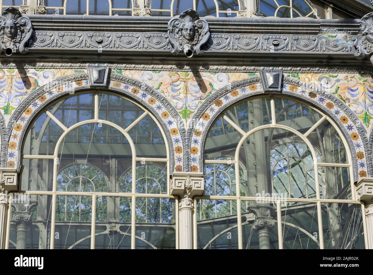 Windows crystal hi-res stock photography and images - Alamy