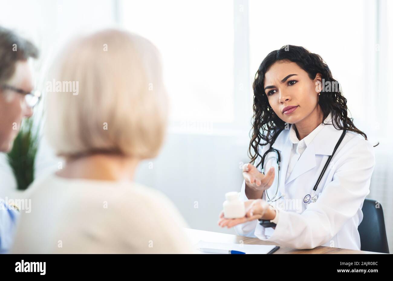 Angry patient man hospital hi-res stock photography and images - Alamy