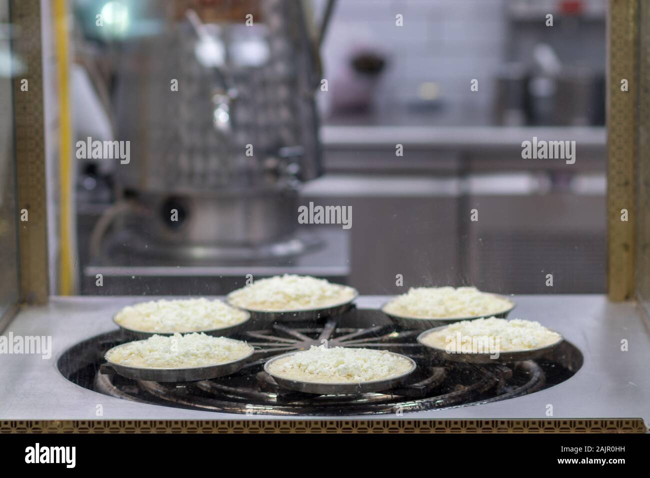 Kanafeh (traditional Middle Eastern dessert. Delicious arabic pastry ...