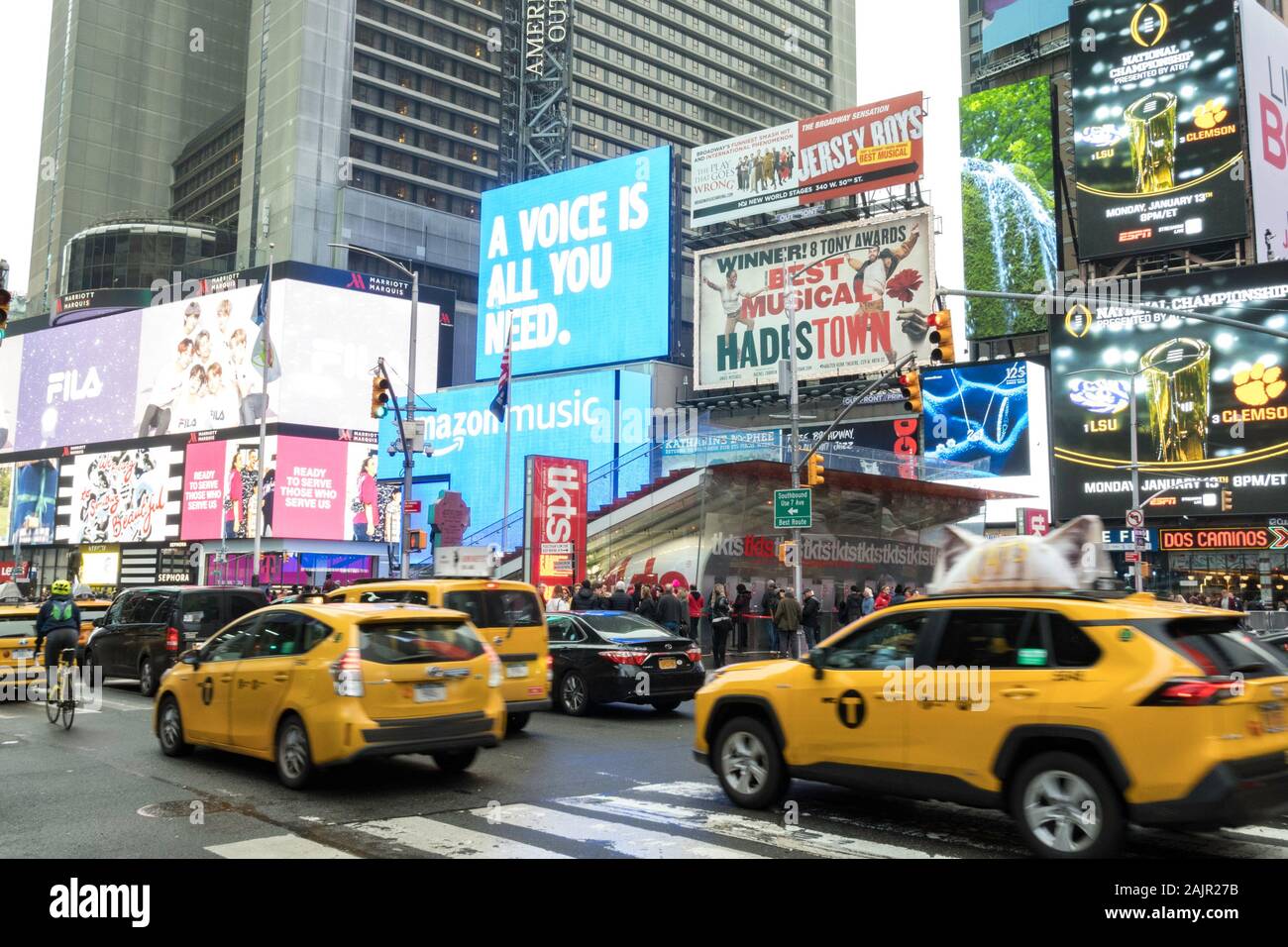 Visibility is obscured by dense fog in Times Square, NYC, USA Stock ...