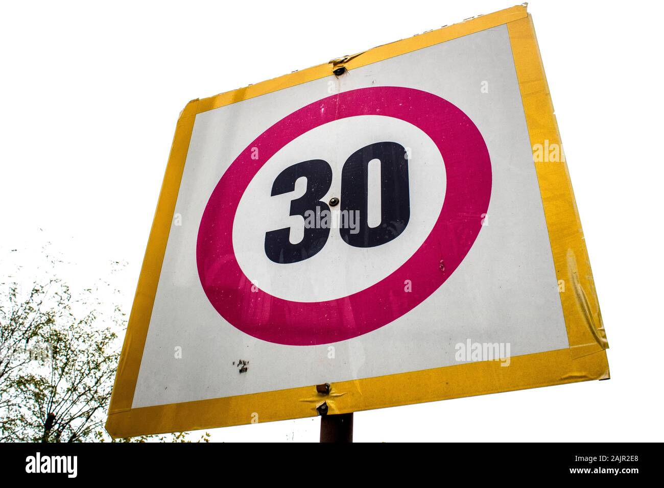 Traffic Sign 30 Km H Speed High Resolution Stock Photography and Images - Alamy