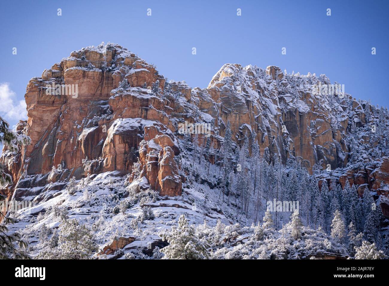 Snow covered red rock cliffs in Sedona during December Stock Photo - Alamy