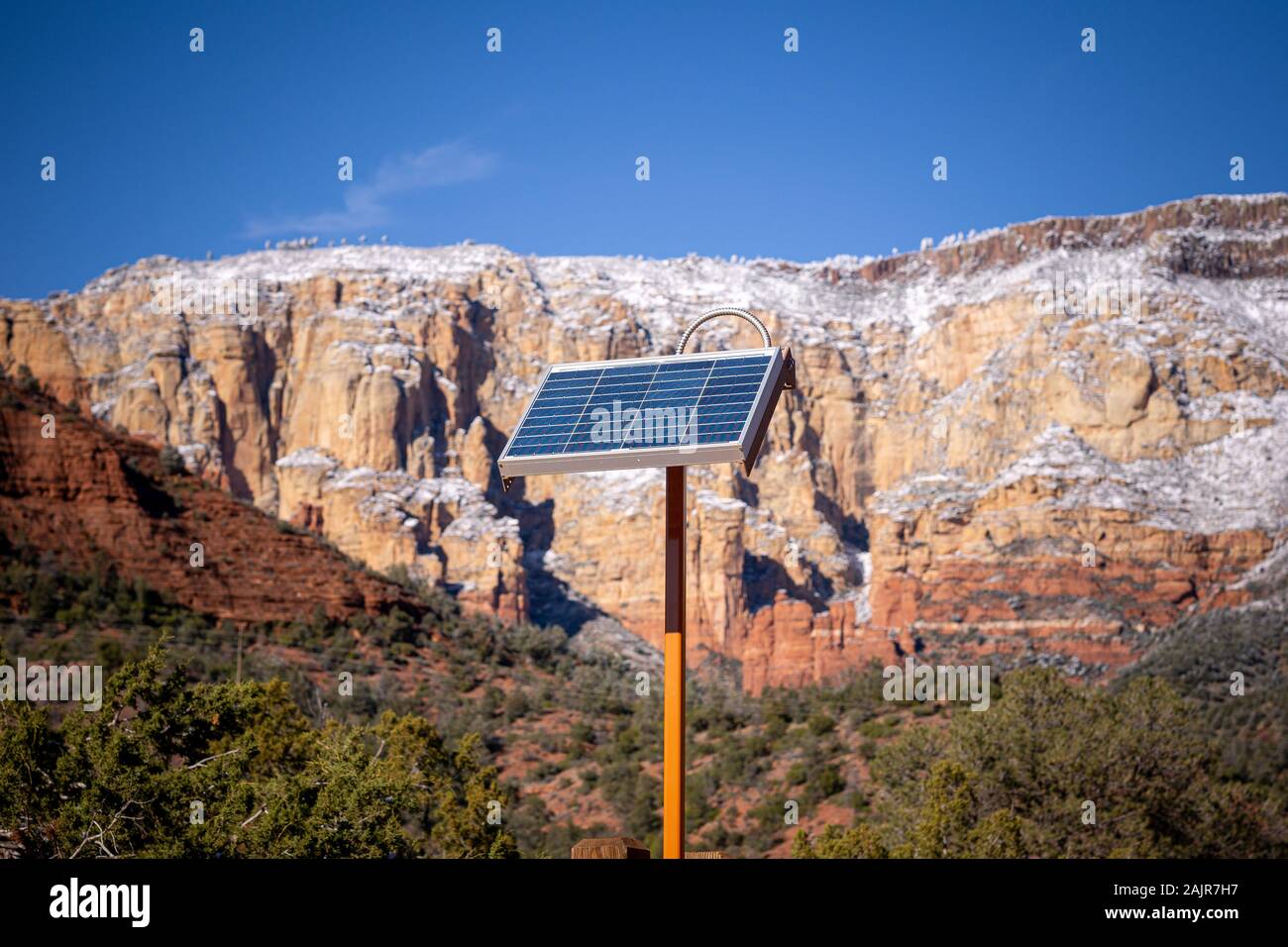 Solar panel in a desert hi-res stock photography and images - Alamy