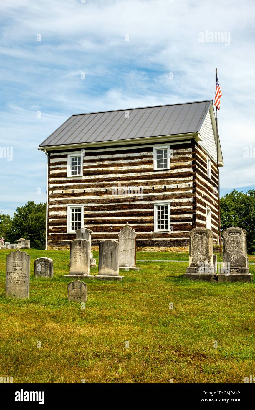 Old Log Church High Resolution Stock Photography and Images - Alamy