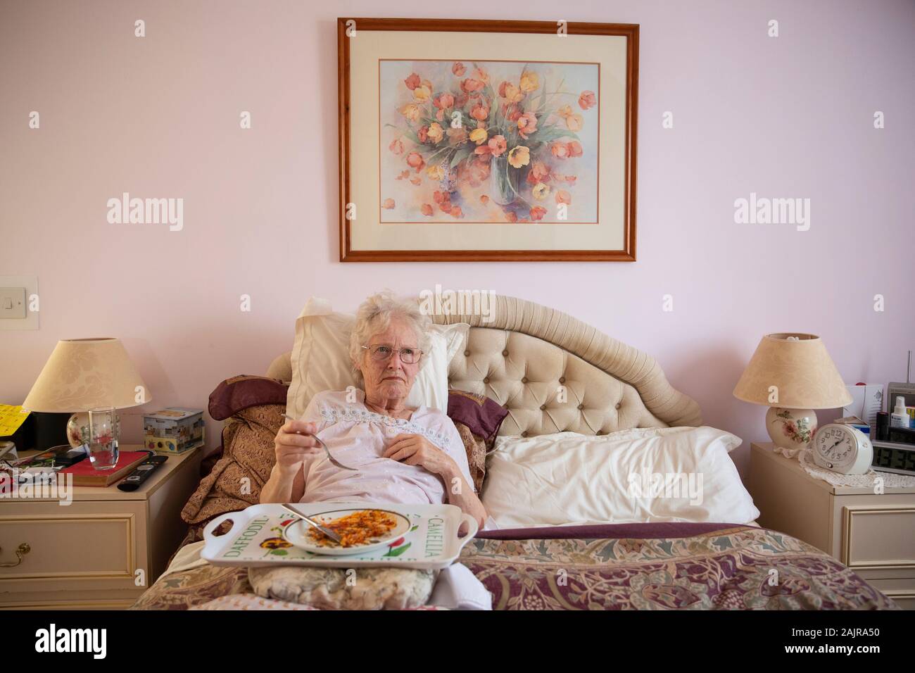 Elderly Alone At Home Uk High Resolution Stock Photography and Images ...
