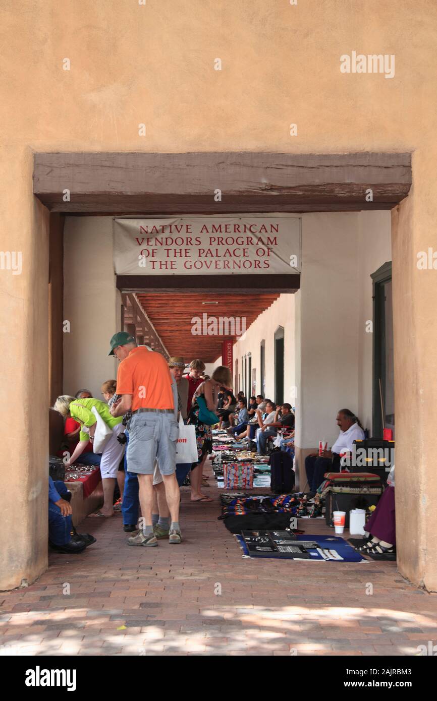 1610 palace of governors hi-res stock photography and images - Alamy