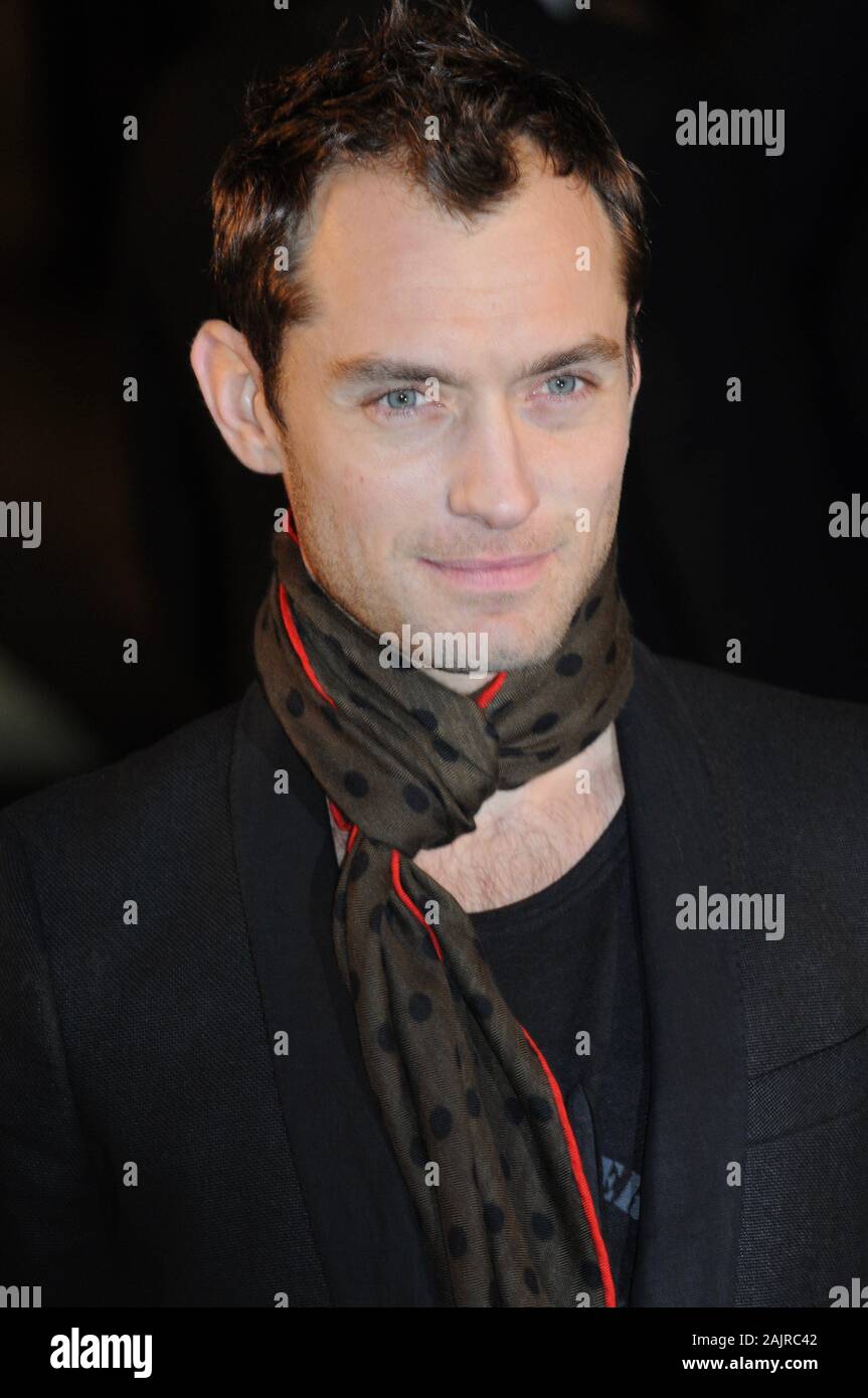Jude Law Watson Scarf