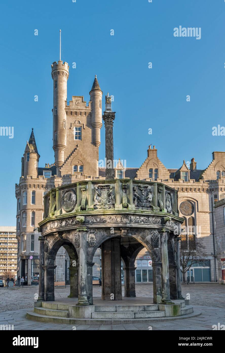 ABERDEEN CITY SCOTLAND THE ANCIENT MERCAT CROSS IN CASTLEGATE AND THE ...