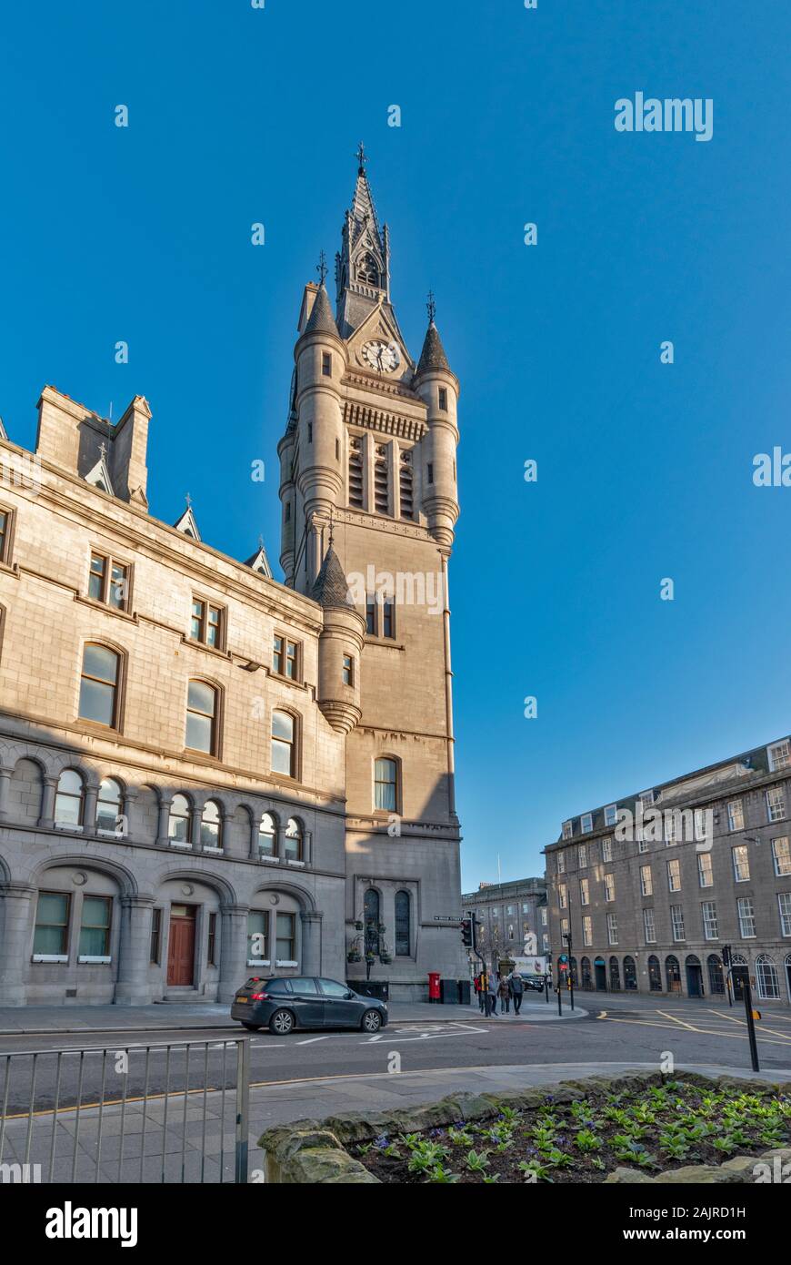 ABERDEEN CITY SCOTLAND THE ICONIC TOWN HOUSE BUILDING TOWER AND CLOCK ...