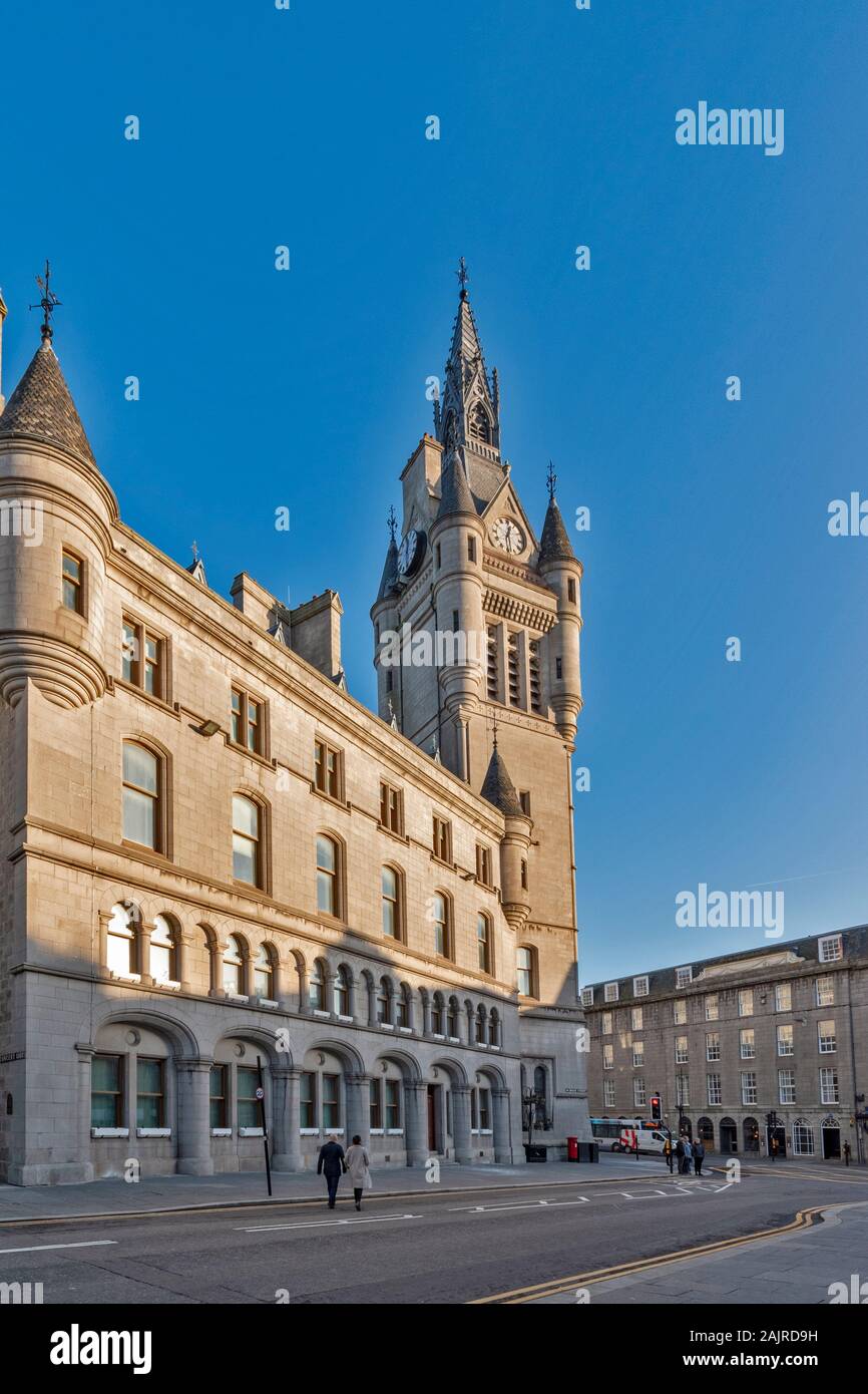 ABERDEEN CITY SCOTLAND THE TOWN HOUSE BUILDING TOWER AND CLOCK SEEN ...