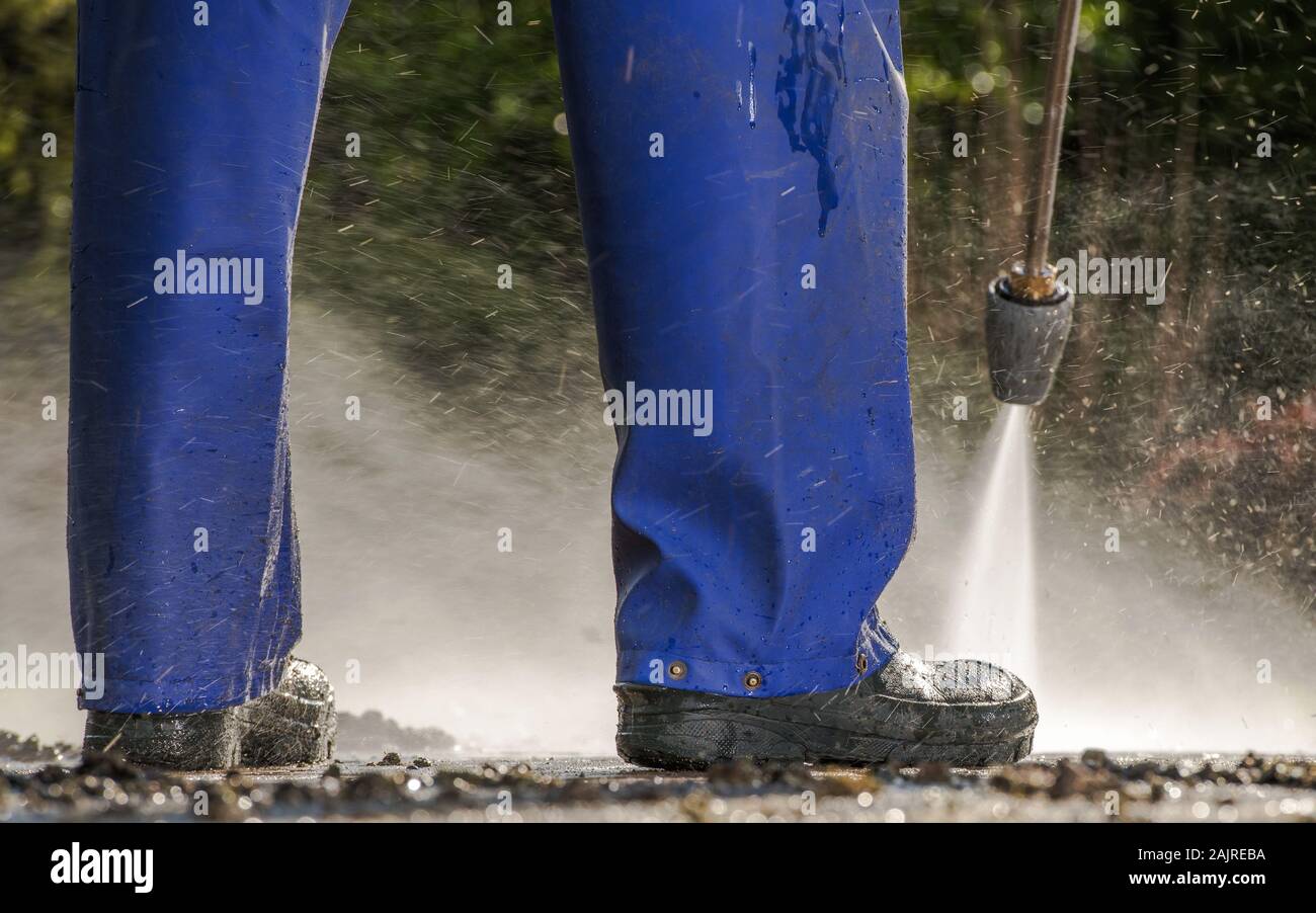 Pavement washing hi-res stock photography and images - Alamy