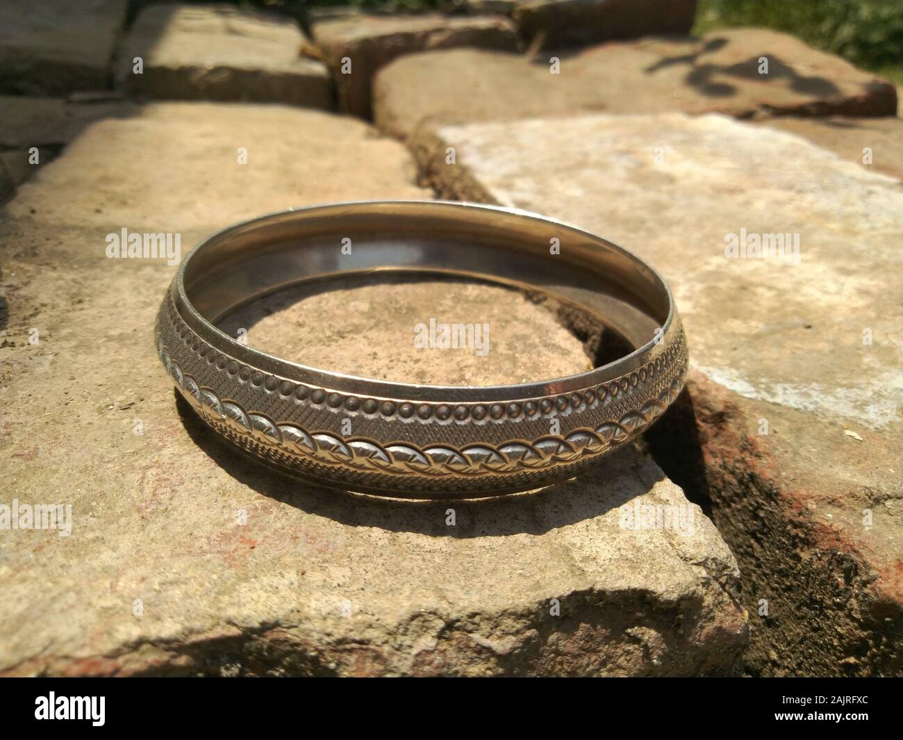 Silver bricks hi-res stock photography and images - Alamy