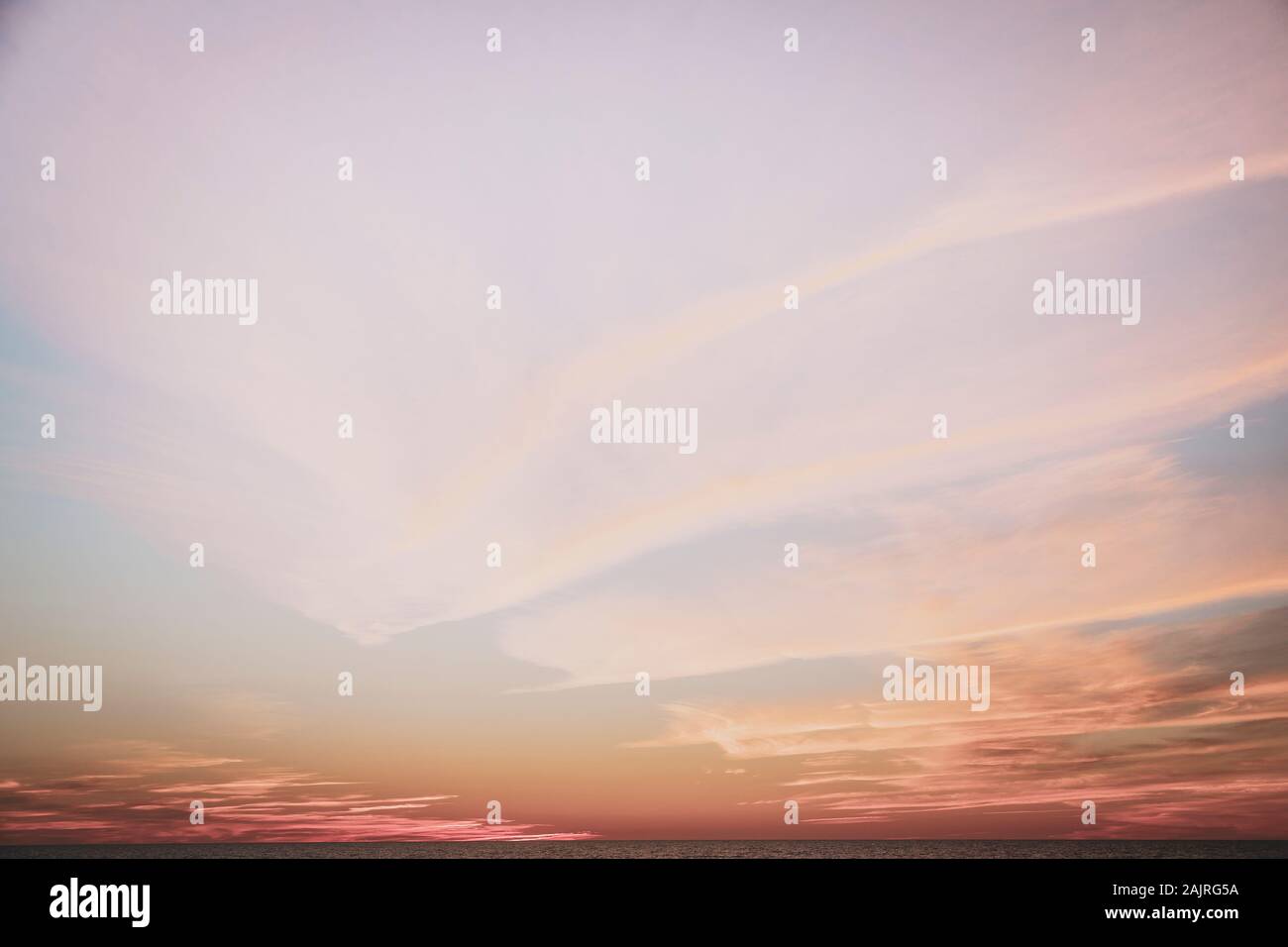 Layered clouds hi-res stock photography and images - Alamy