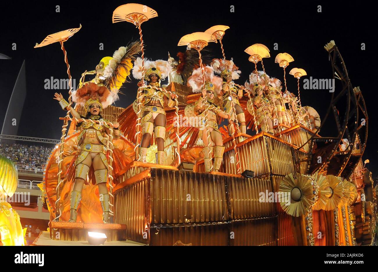 Rio de Janeiro, Brazil, February 26, 2017. Parade of samba schools ...