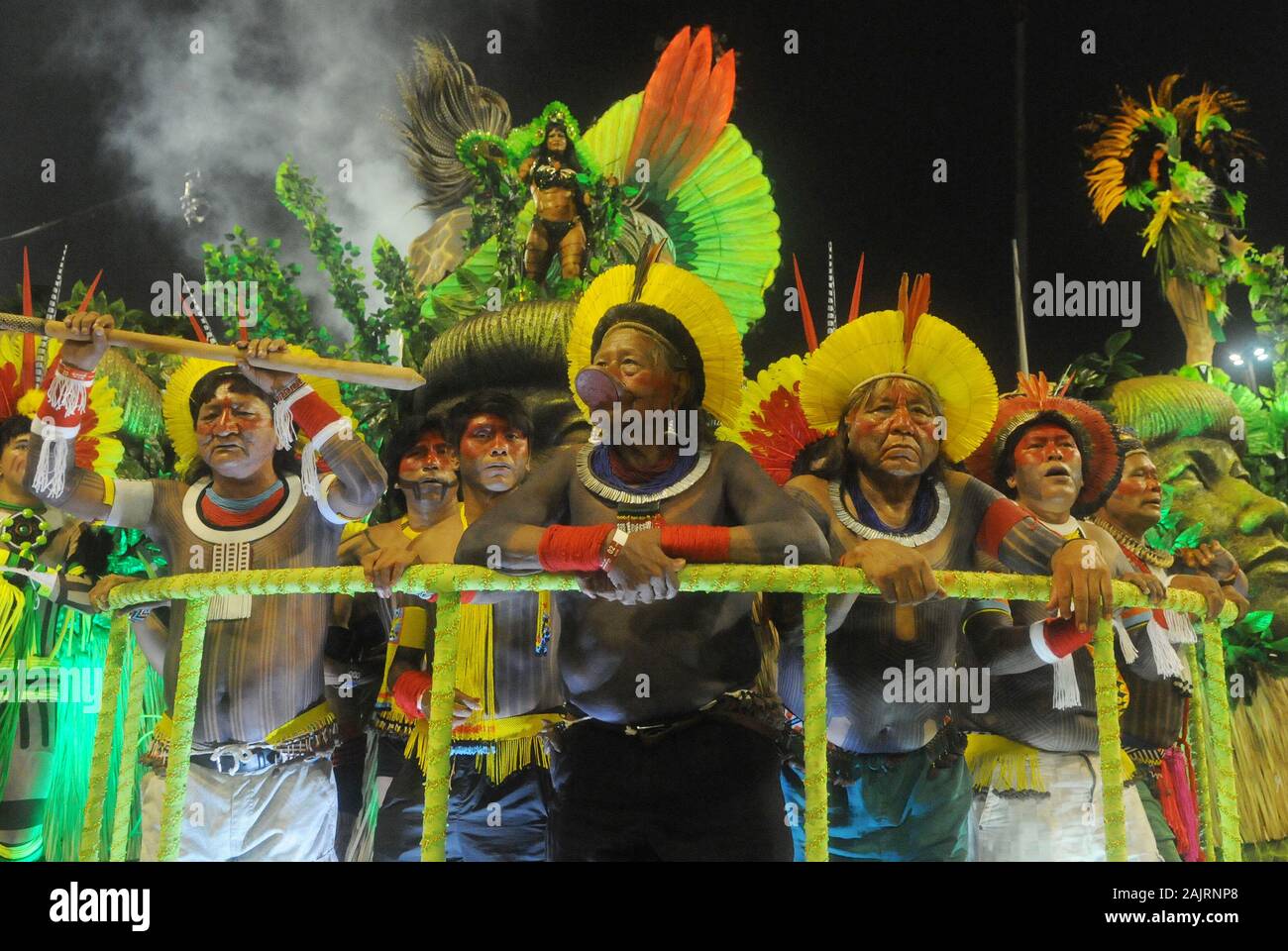 Cacique indian hi-res stock photography and images - Alamy