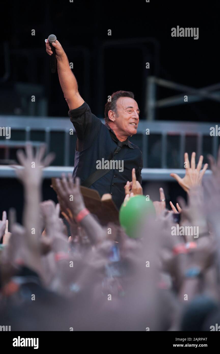 Milano Italy 06/03/2013 : Live concert of Bruce Springsteen at the San ...