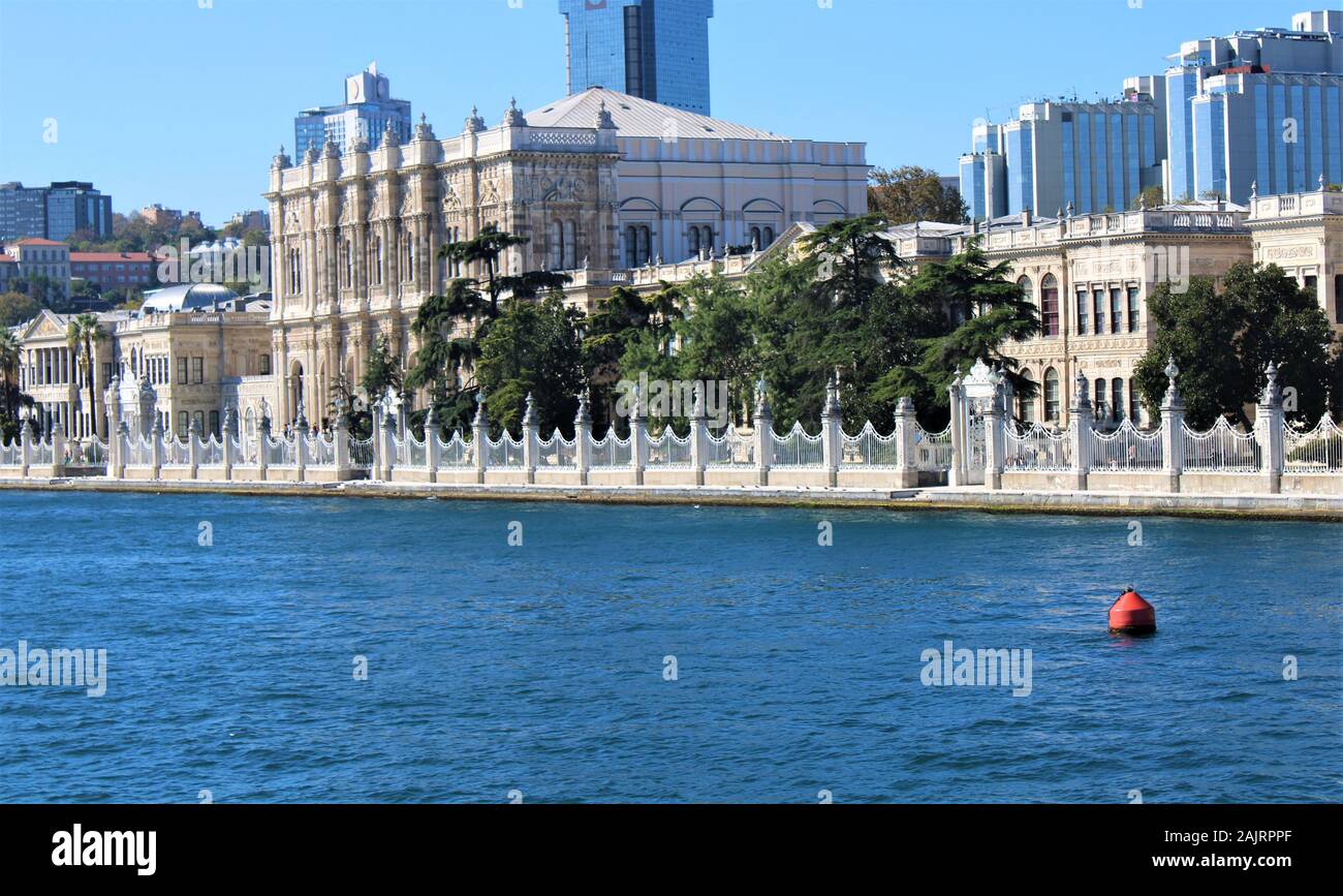 Dolmabahce palace bosporus gate hi-res stock photography and images - Alamy