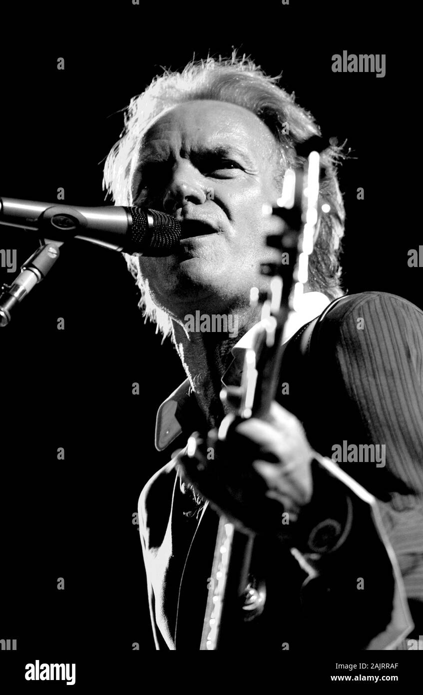 Sting Black and White Stock Photos & Images - Alamy