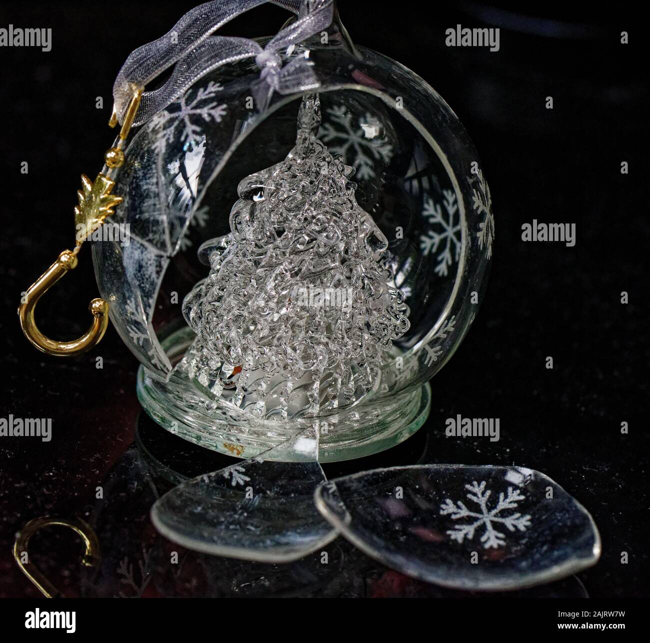 Smashed christmas hi-res stock photography and images - Alamy