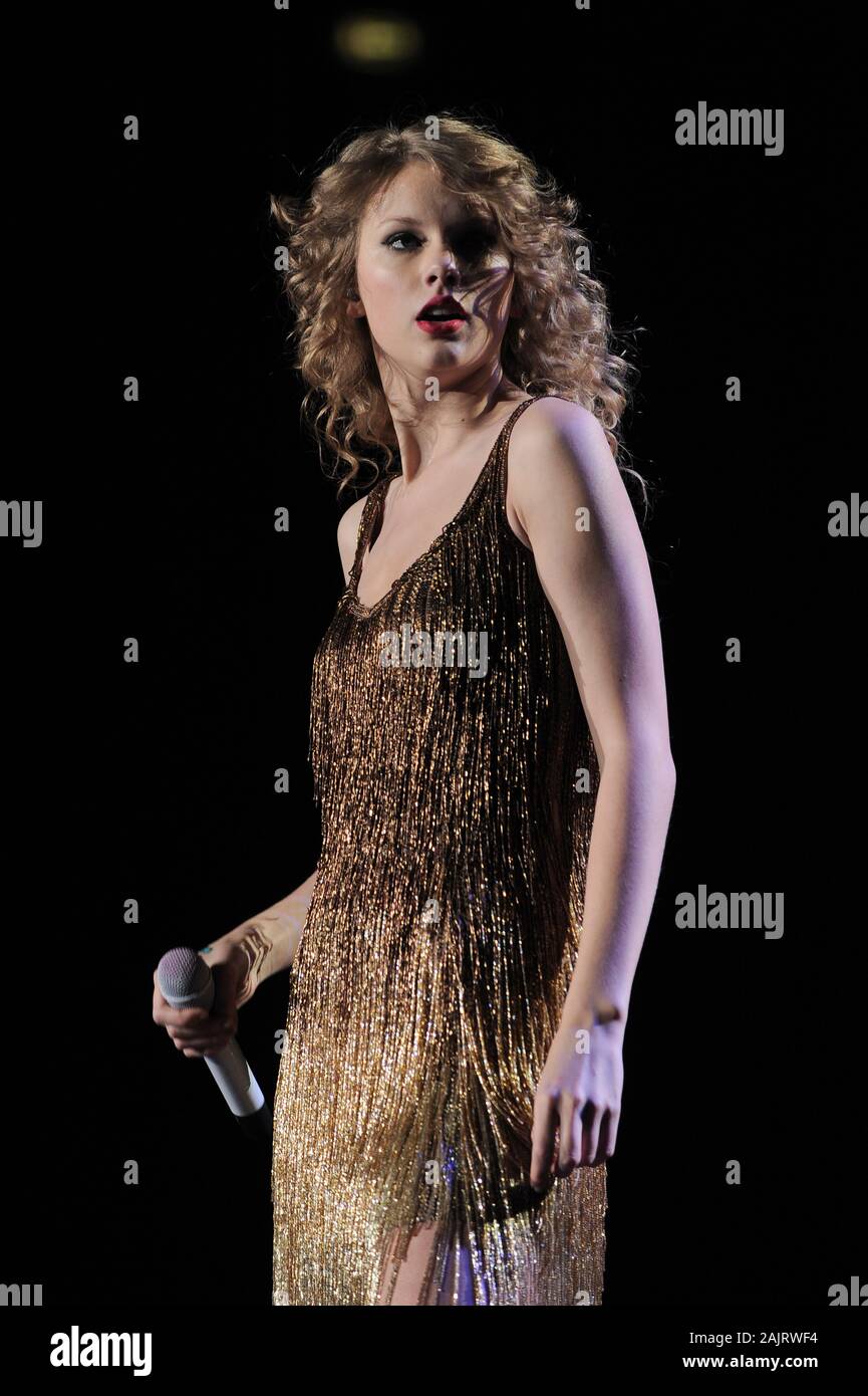 Milan Italy 15/03/2011 : Taylor Swift,American singer-songwriter ...