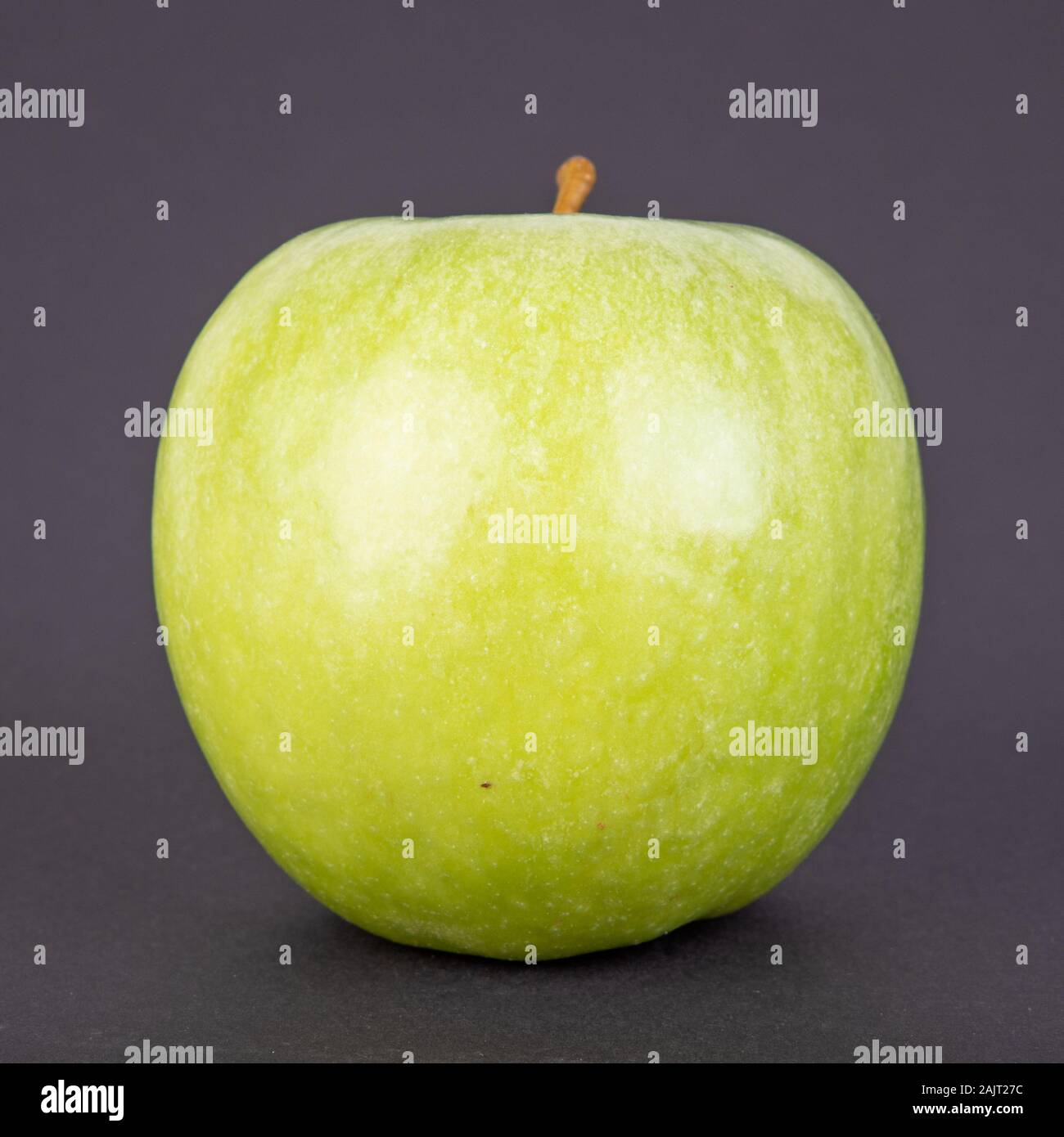 Green apple composition hi-res stock photography and images - Alamy