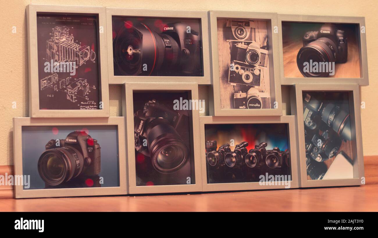 Vintage pictures for wall hi-res stock photography and images - Alamy