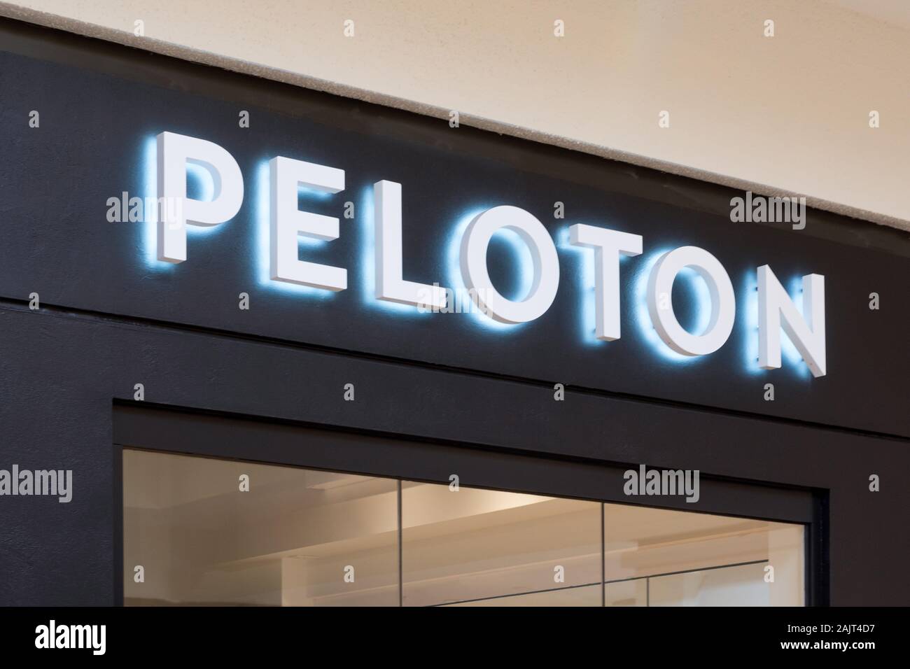 EDINA, MN/USA - JANUARY 1, 2020: Peleton retail exercise store exterior ...