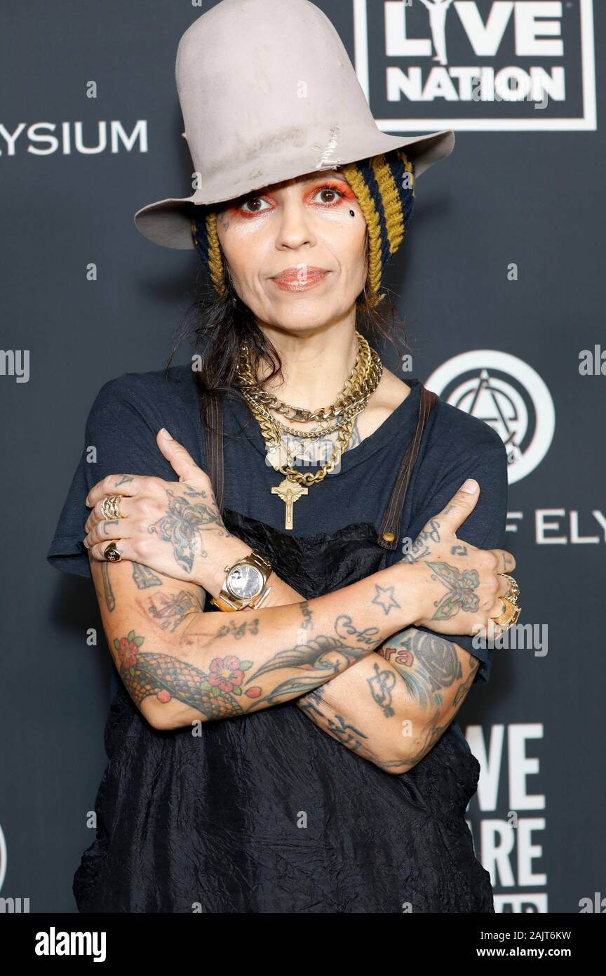 Young Linda Perry