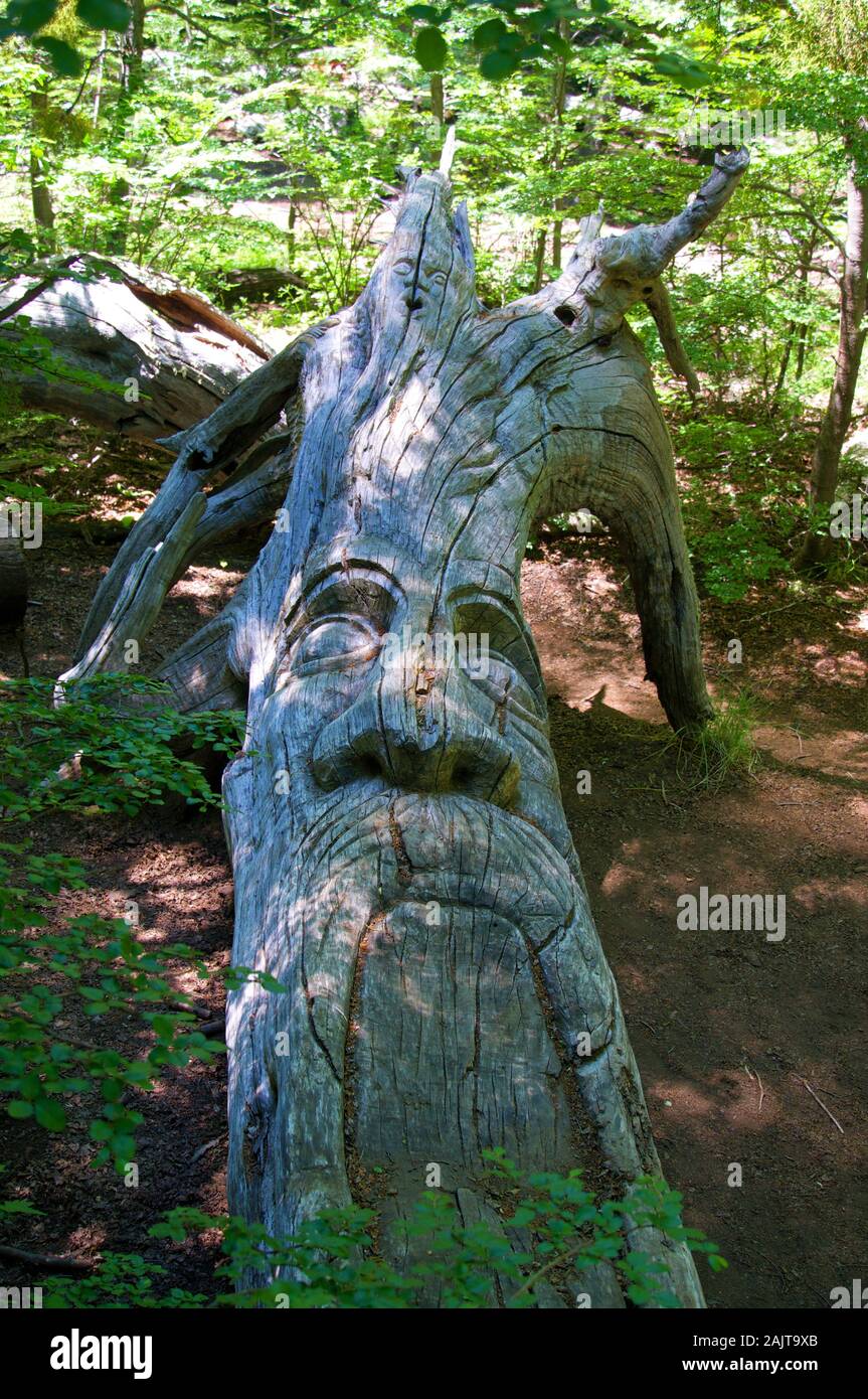 Face Wood Carving Stock Photo - Alamy
