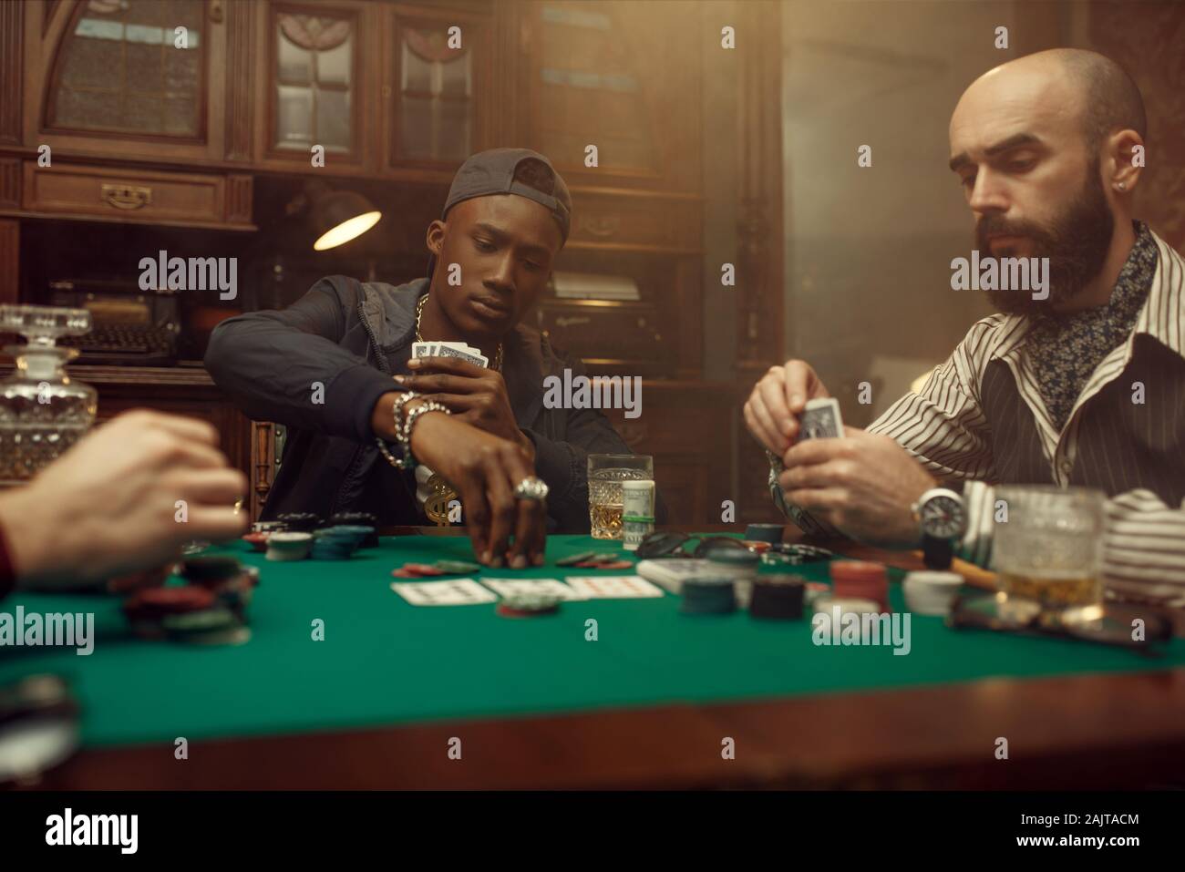 Two card playing men hi-res stock photography and images - Alamy