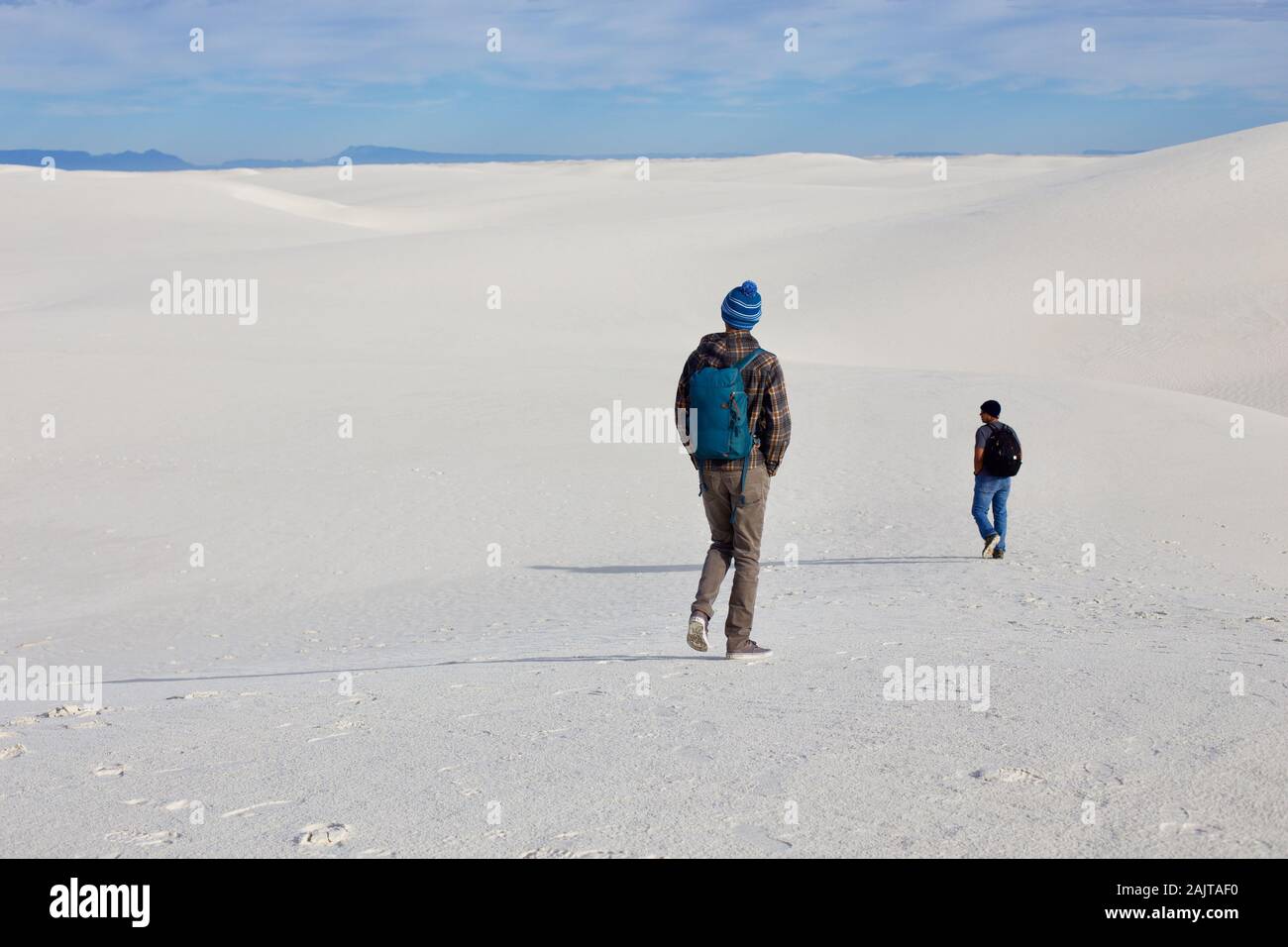 Walking in the sand hi-res stock photography and images - Alamy