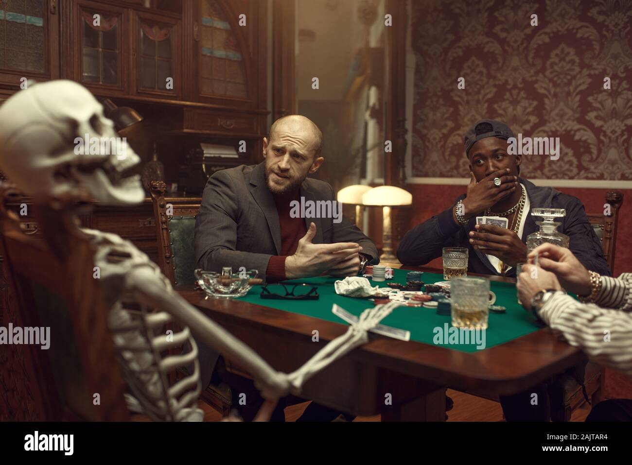 Gaming table hi-res stock photography and images - Alamy