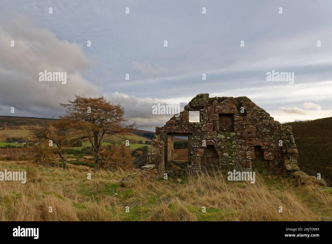 Scottish cottage fireplace hi-res stock photography and images - Alamy