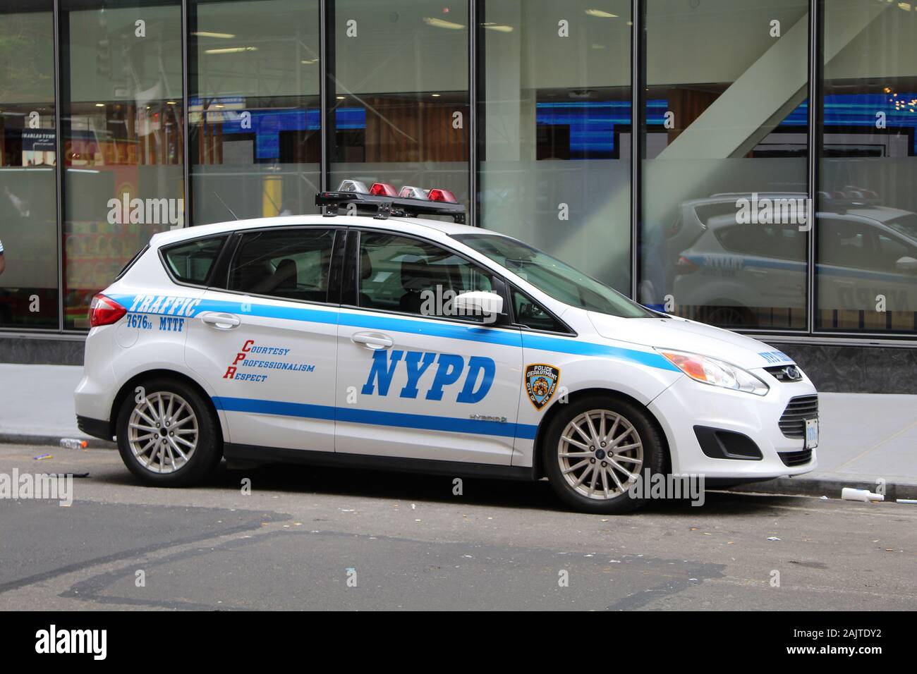 NYPD squad car Stock Photo - Alamy