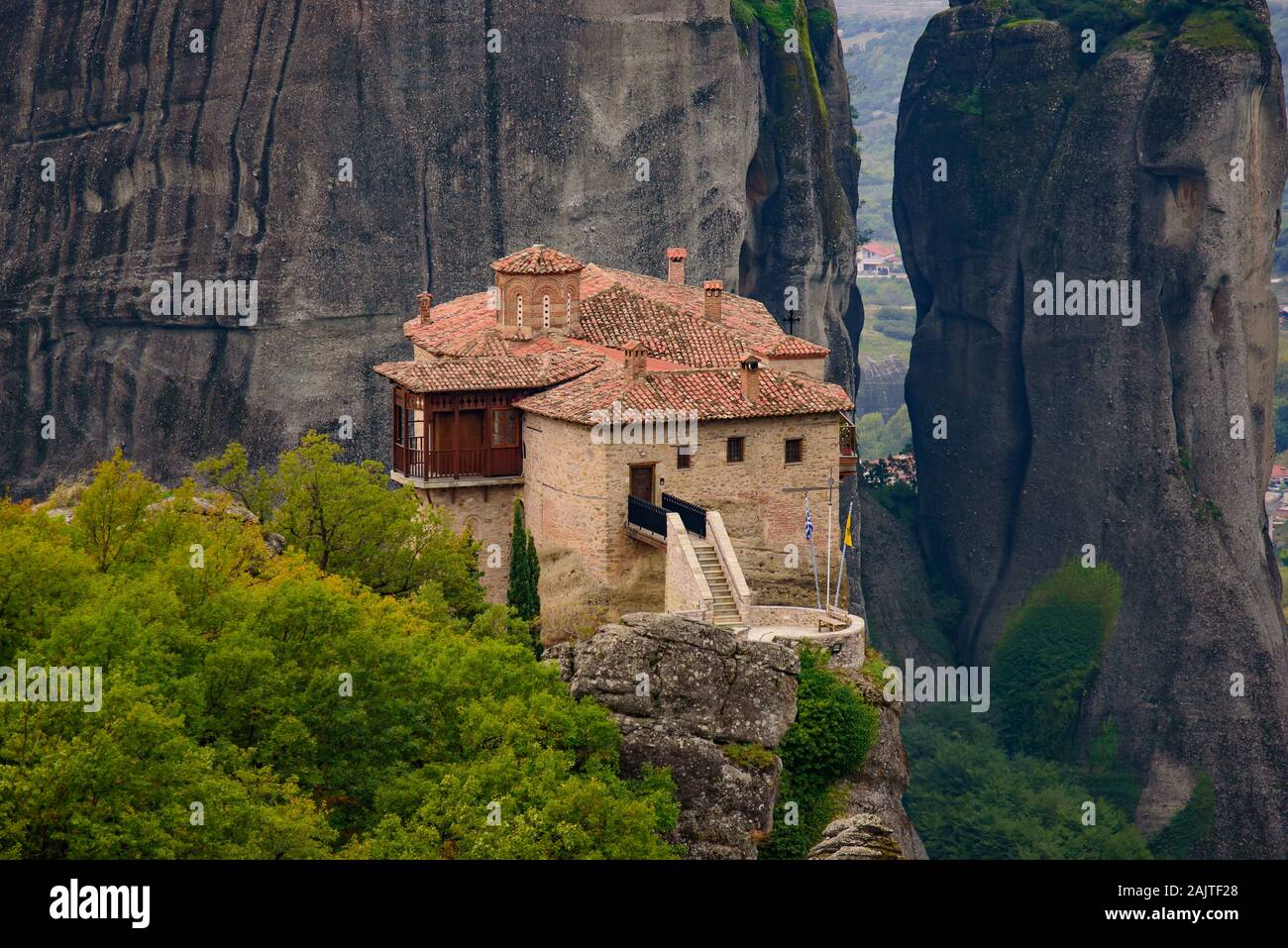 Greek orthodox monk hi-res stock photography and images - Alamy