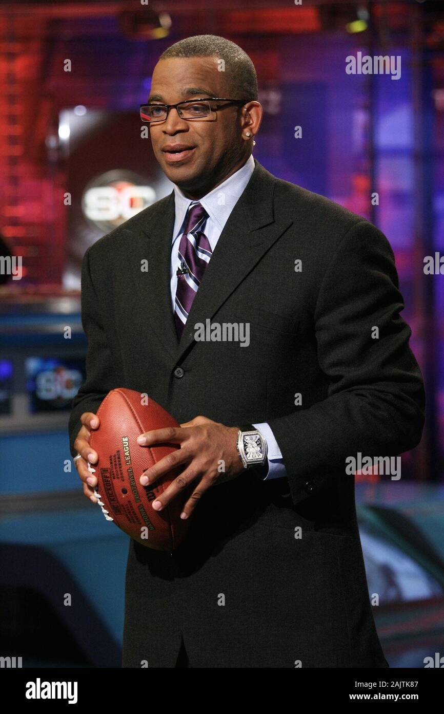 Sportscenter High Resolution Stock Photography and Images - Alamy