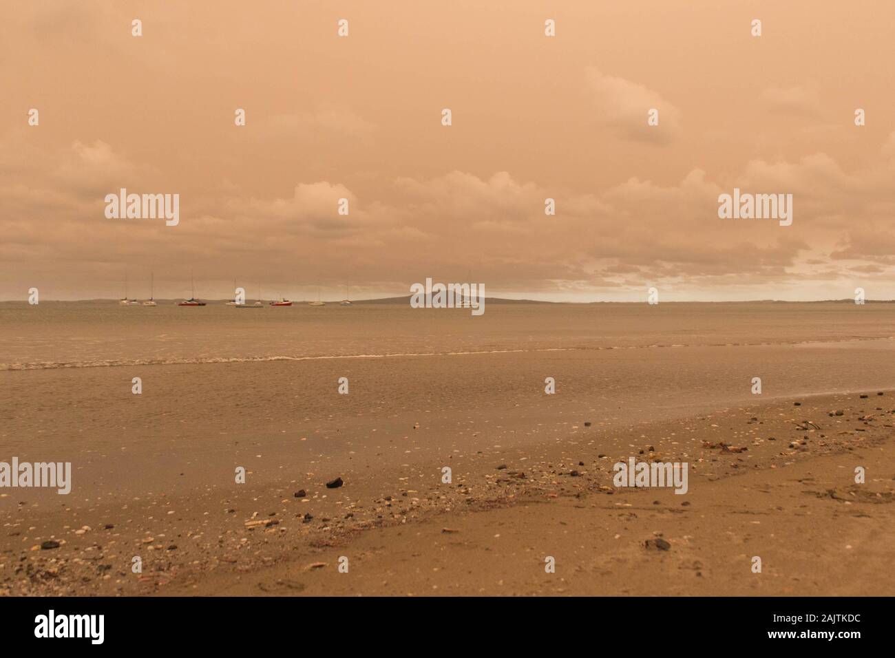 New zealand smog hi-res stock photography and images - Alamy