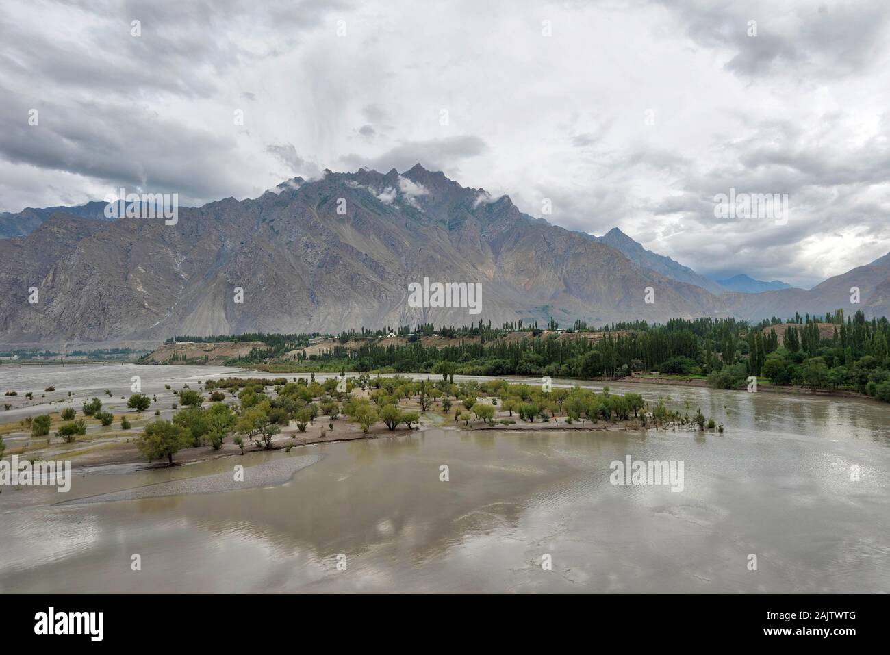 Indus river karakoram highway pakistan hi-res stock photography and ...