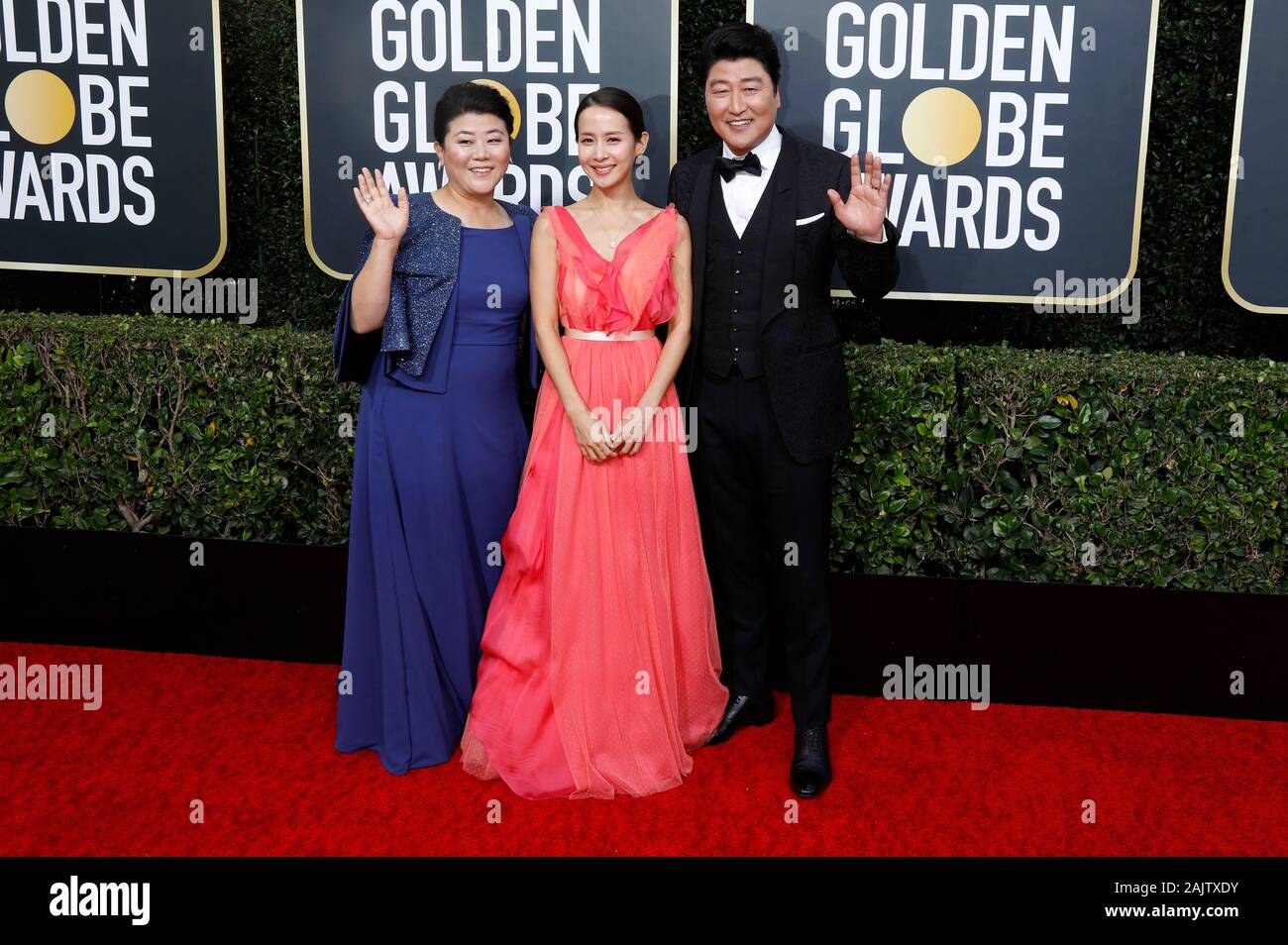 Beverly Hills, USA. 05th Jan, 2020. Lee Jung-Eun, Cho Yeo-Jeong and ...