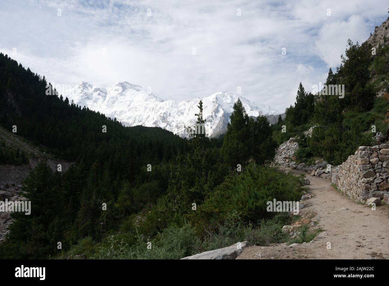 Accident road pakistan hi-res stock photography and images - Alamy
