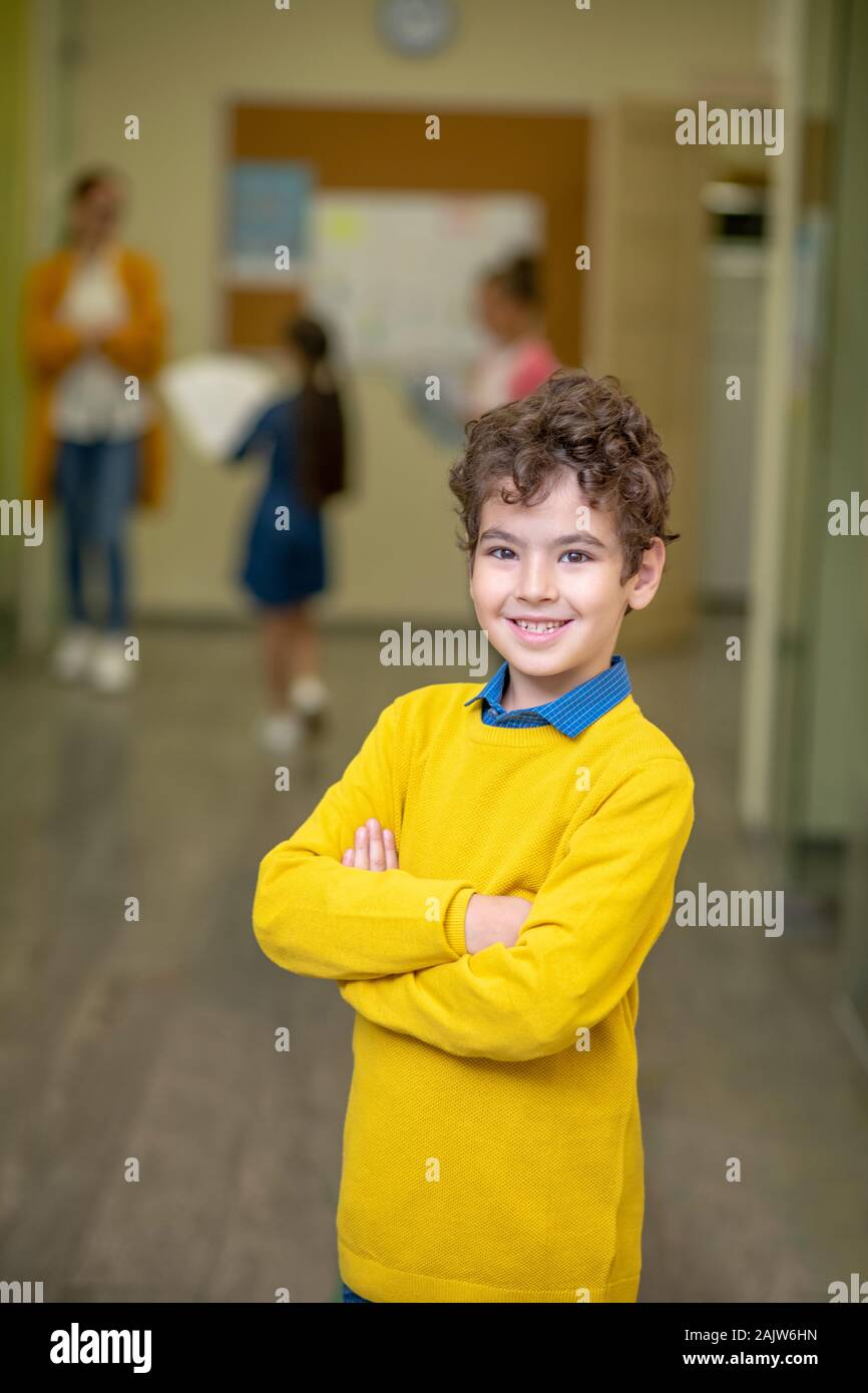 Happy boy resting during the school break Stock Photo - Alamy