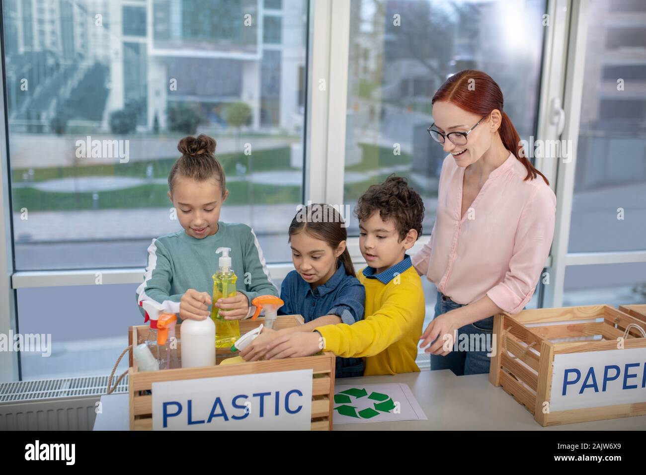 Children learning to distinguish and sort different materials Stock ...