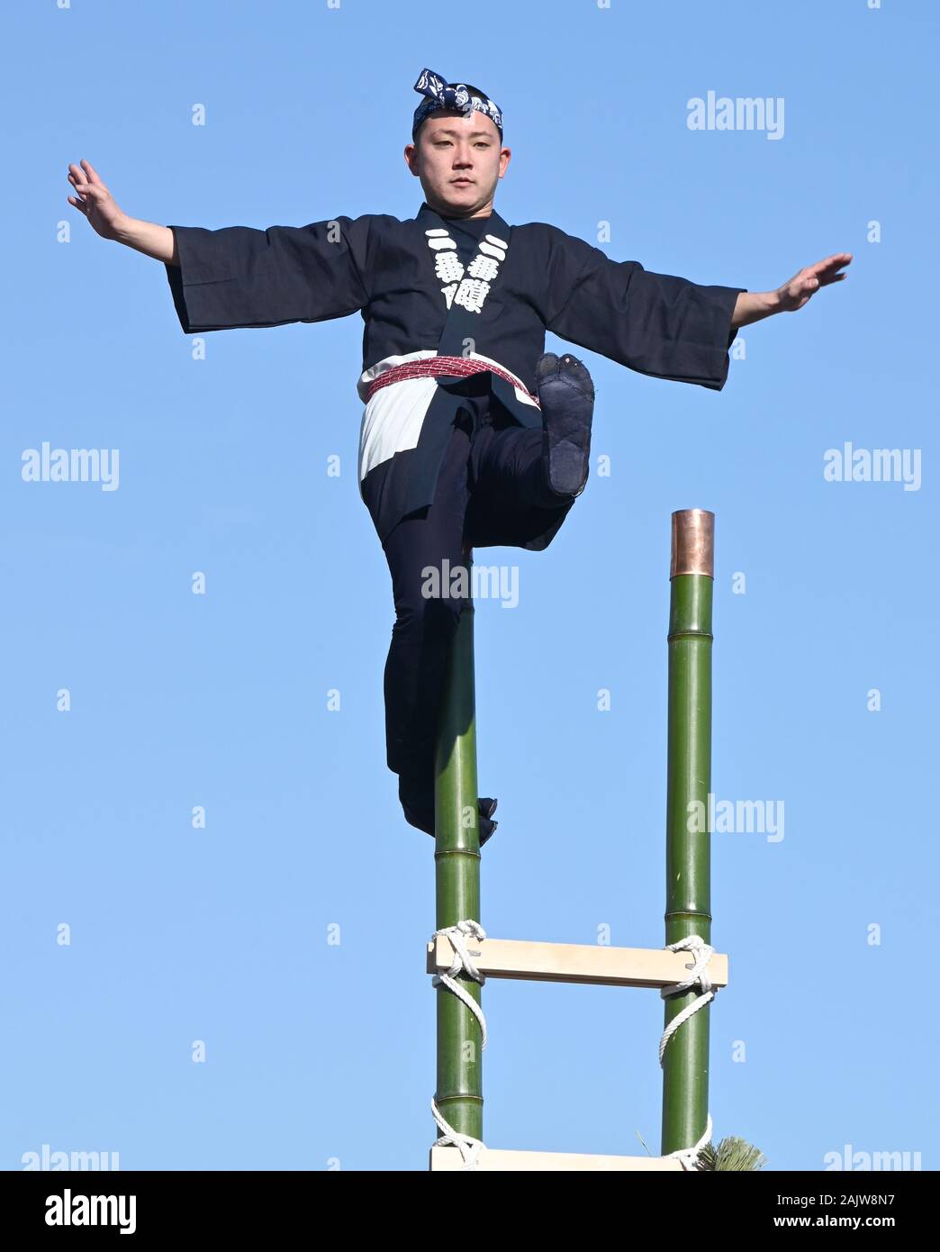 Fire ladders tokyo hi-res stock photography and images - Alamy